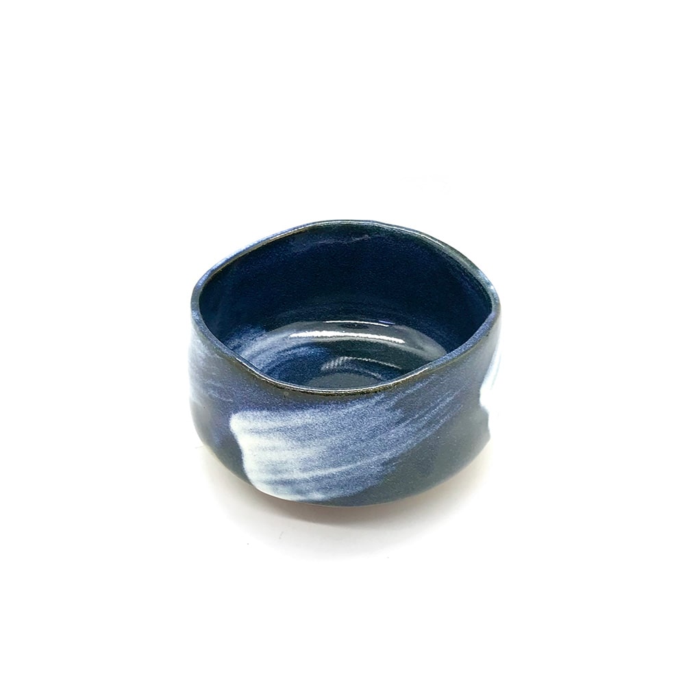 AMAYA Blue Matcha Bowl White Brushstroke Chawan - Purematcha Australia